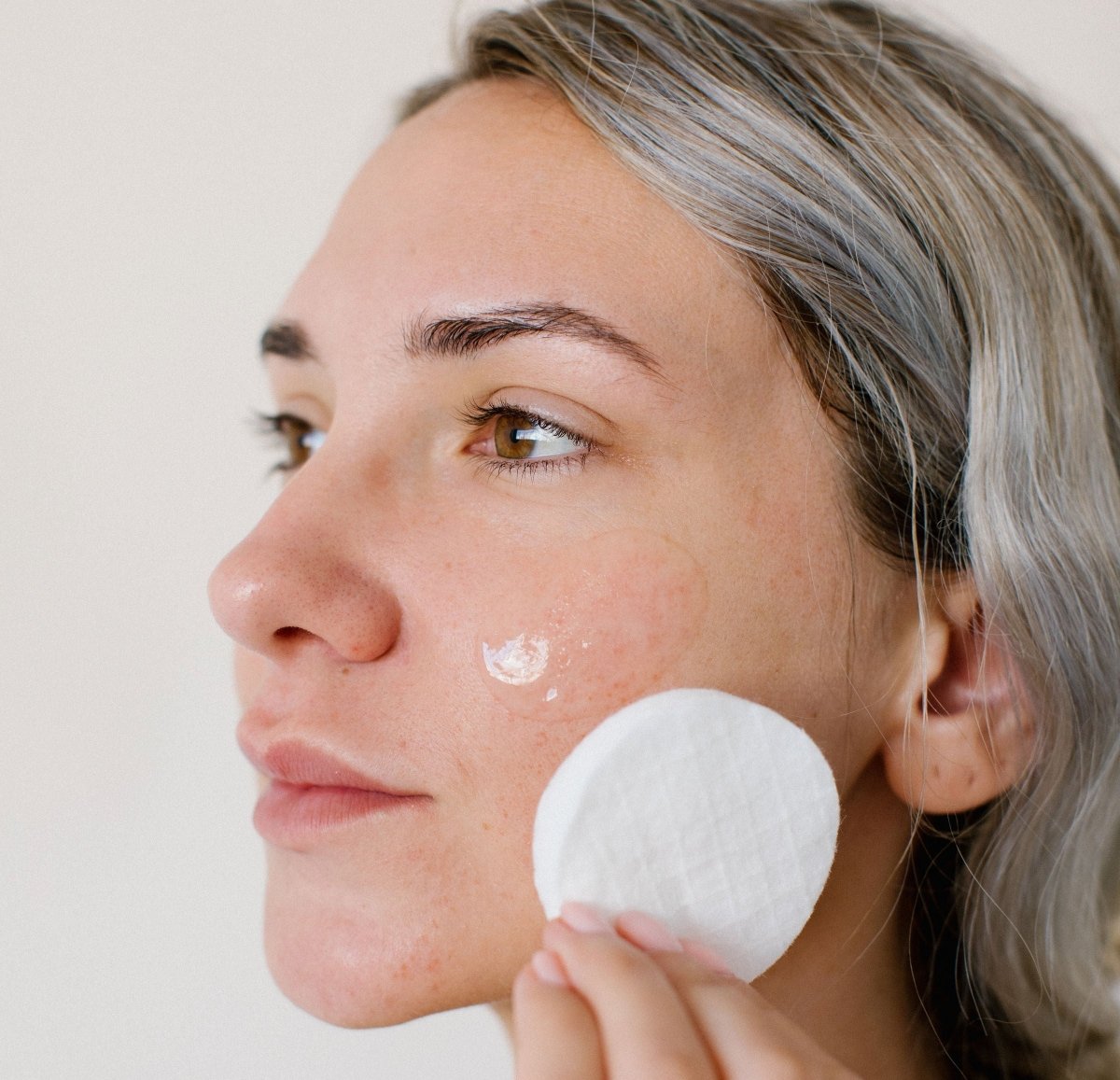 The best facial cleansing routine – Masderm Cosmética